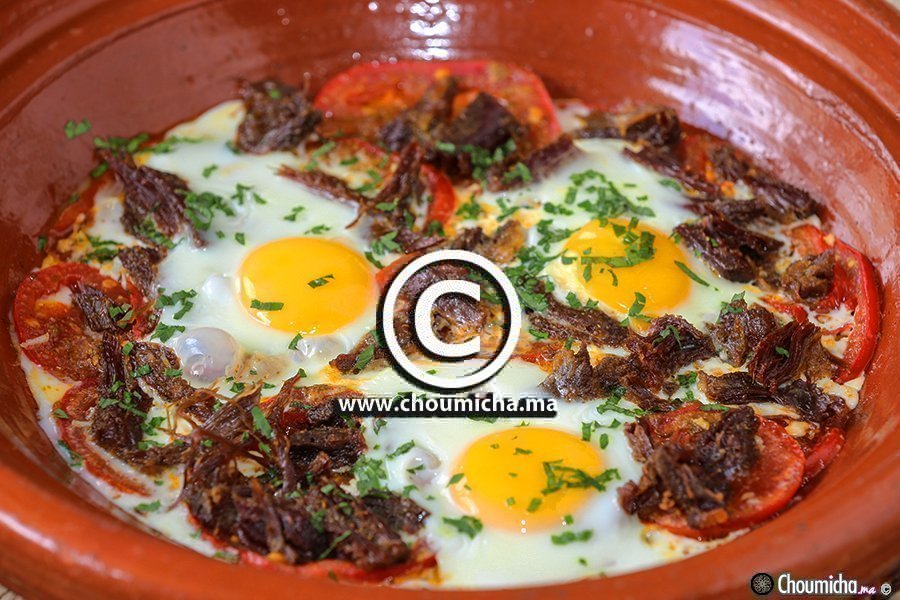 Recette Tajine de tomate au Khliï et aux œufs